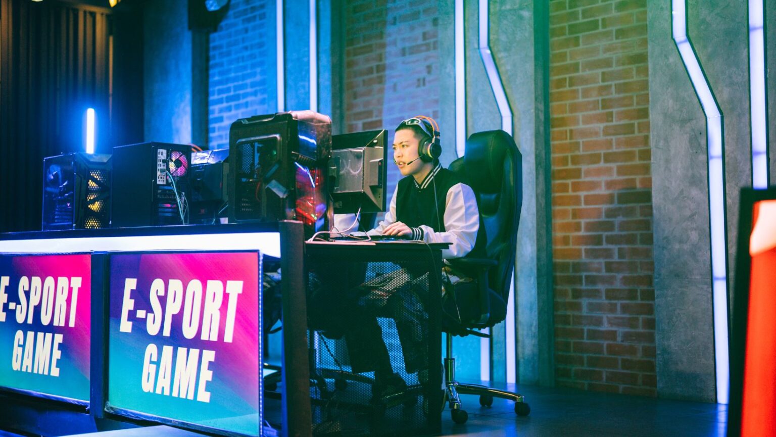 Financial Aspect of Esports: How Much Do Players and Teams Earn ...